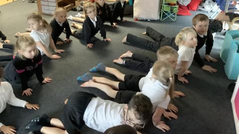 Class 2 - PE Yoga | Goldsborough CE Primary School
